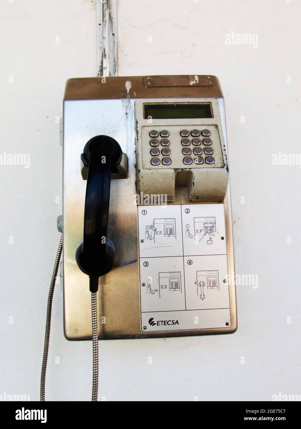 A public telephone in Cuba Stock Photo - Alamy
