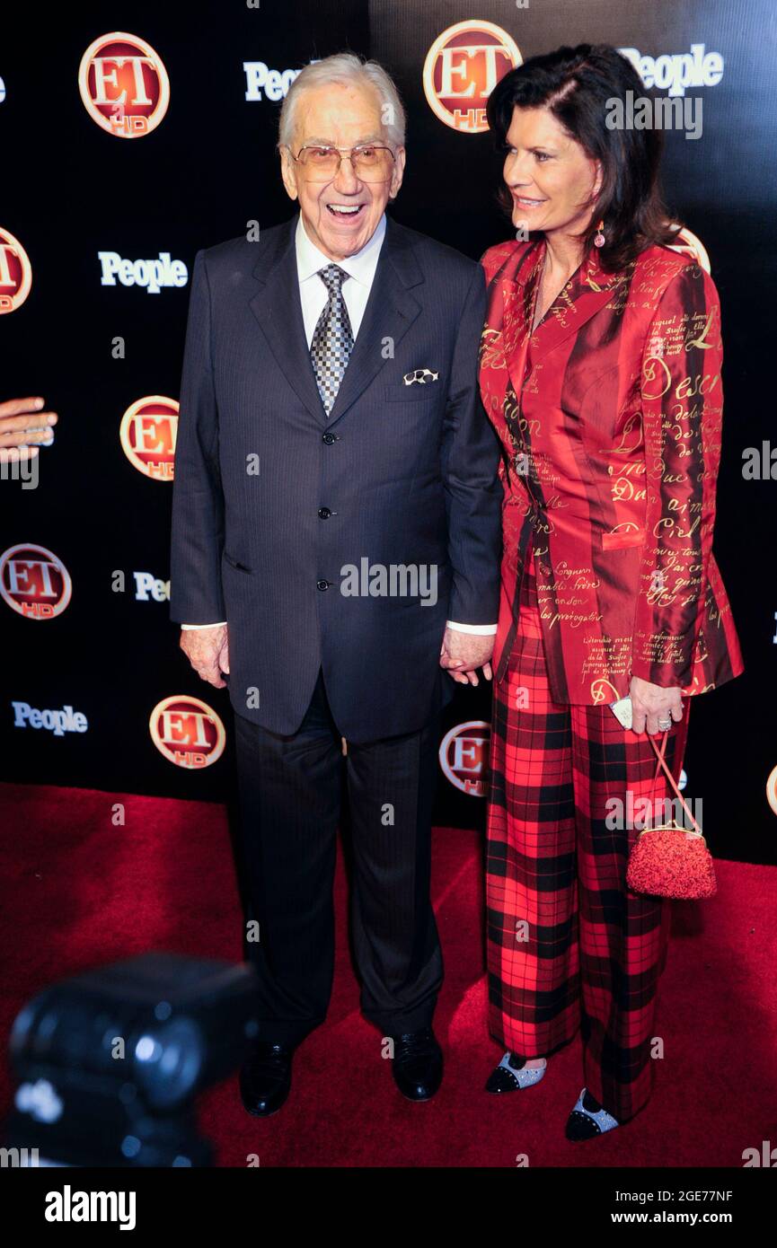 Ed McMahon (L) attends arrivals for Entertainment Tonight and PEOPLE ...