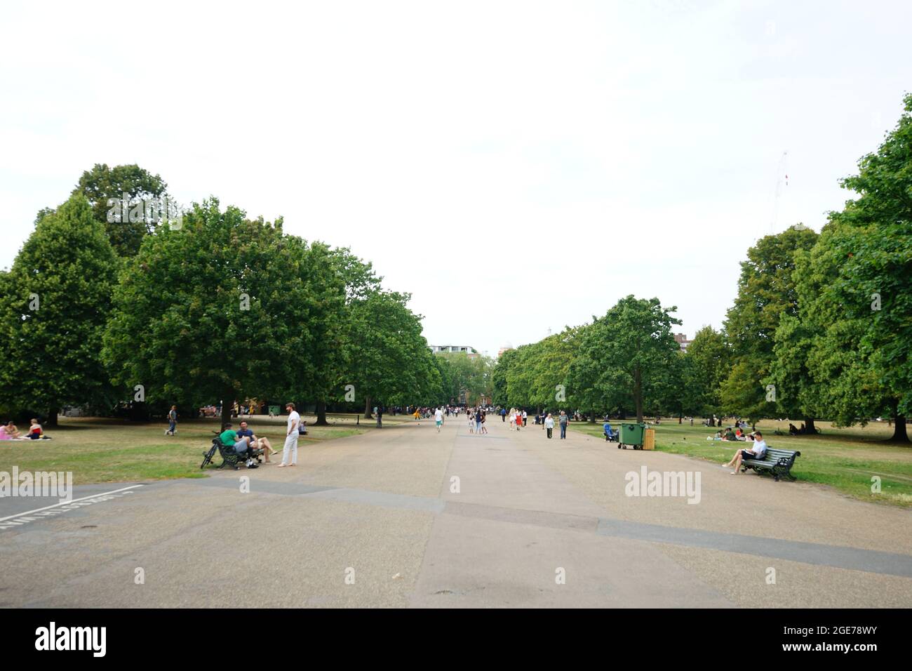 Wide pedestrian walkway hi-res stock photography and images - Alamy