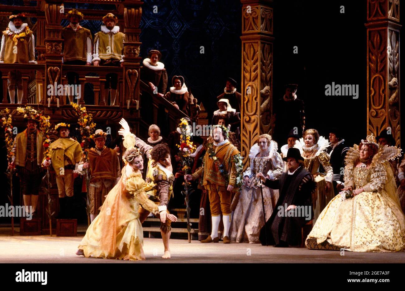 Queen elizabeth dancing hi-res stock photography and images - Alamy