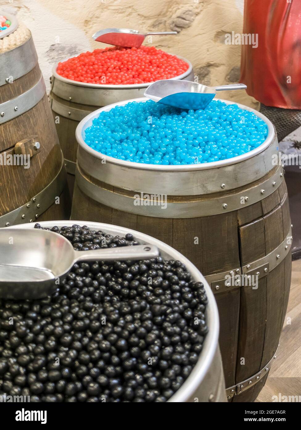 Pile of colorful candies at a candy shop Stock Photo - Alamy