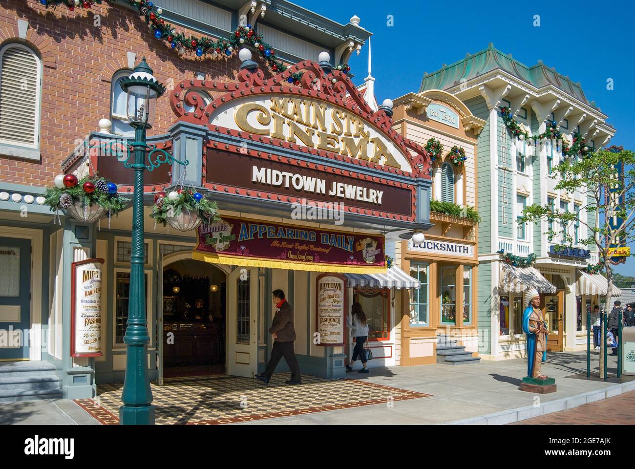 Disney main street usa hi-res stock photography and images - Alamy