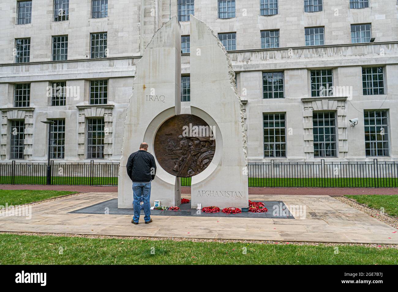 Afghanistan and Iraq Memorial created by Paul Day, dedicated to those ...
