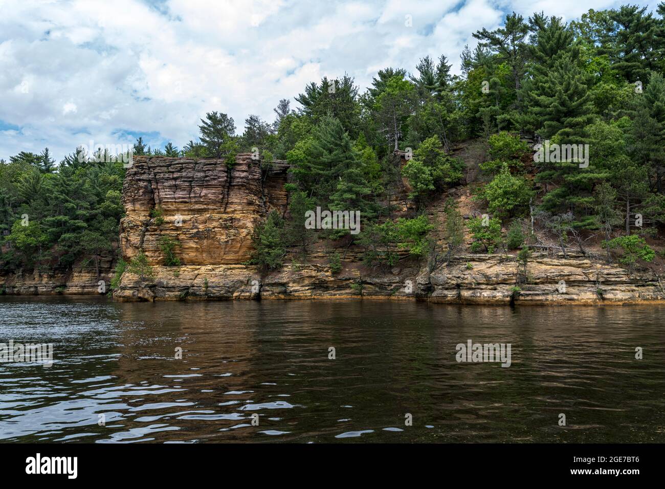 Wisconsin River rock formations and geological layering Stock Photo - Alamy