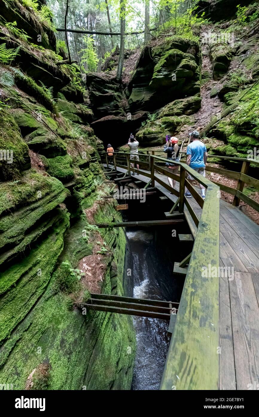 Wisconsin River rock formations and geological layering Stock Photo - Alamy