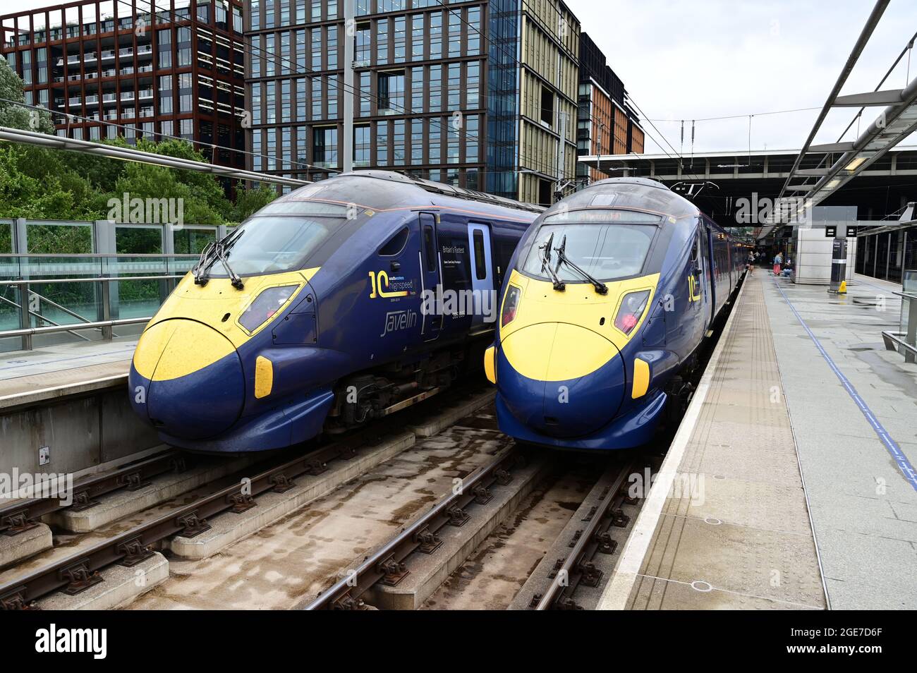 Two class 395 locomotives at St Pancras station Stock Photo - Alamy
