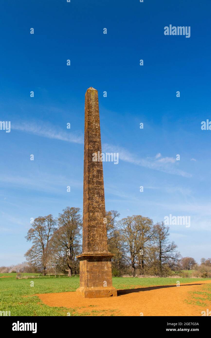 UK, England, Oxfordshire, Wroxton, Abbey Estate, circa 1750 obelisk ...