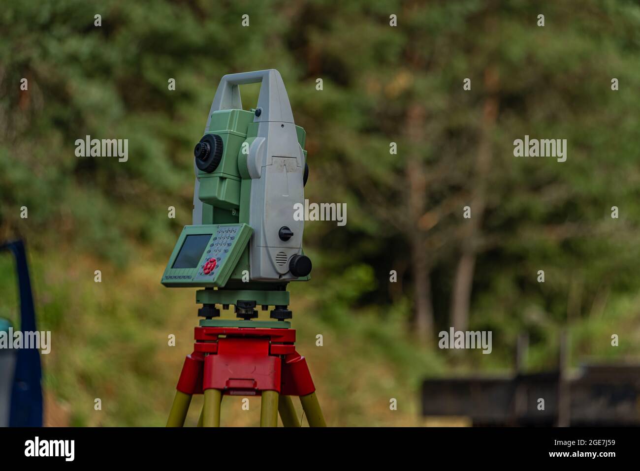 Land survey surveyor machine hi-res stock photography and images - Alamy