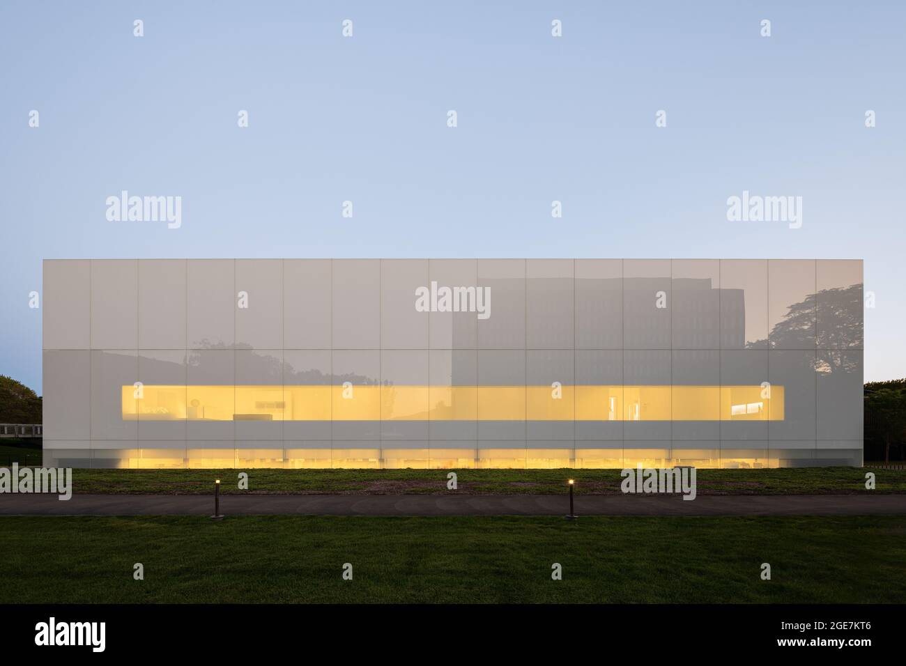 Corning museum exterior hi-res stock photography and images - Alamy
