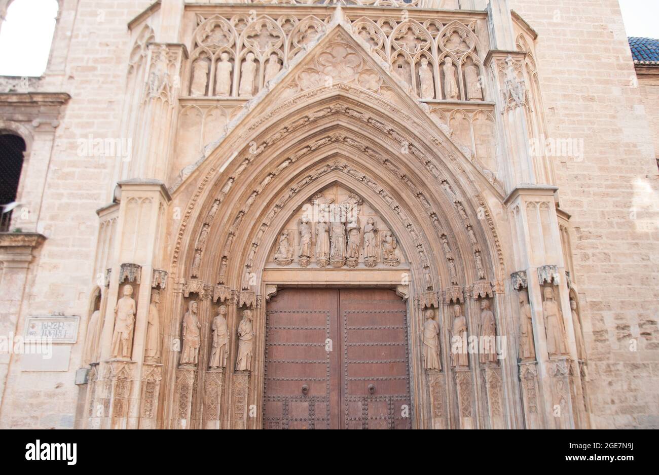 Valencia door hi-res stock photography and images - Alamy