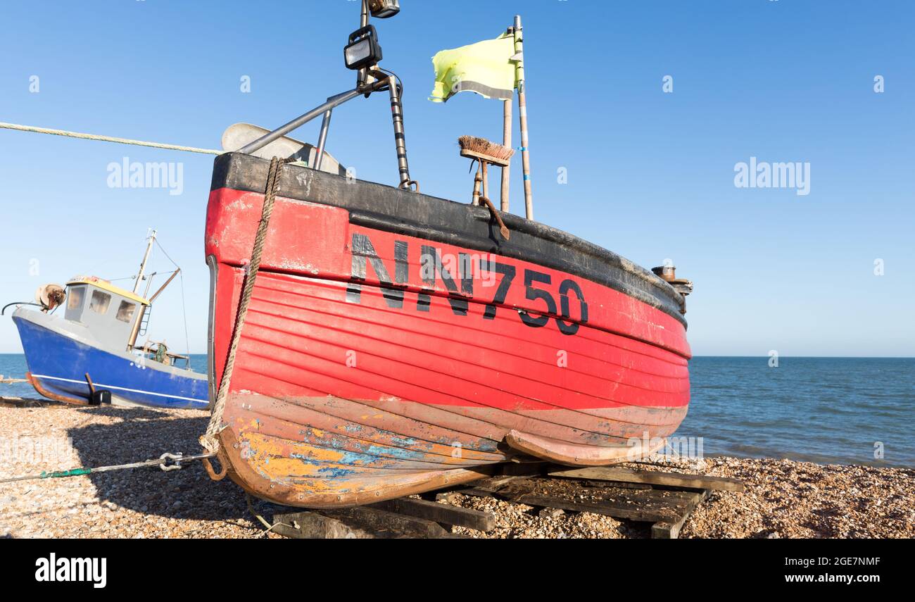 Fishing Boats on Hythe Beach Kent Stock Photo - Alamy