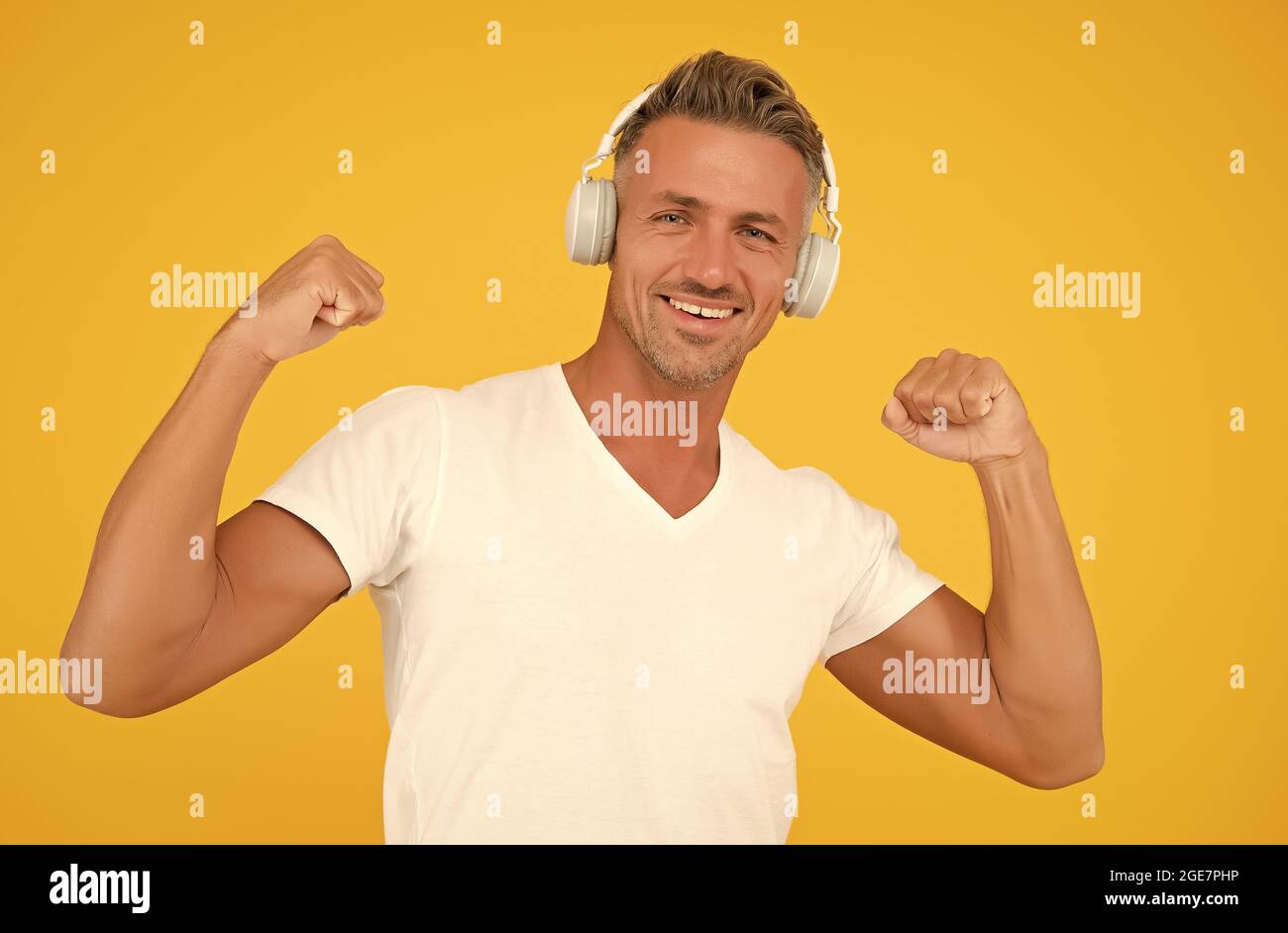 Musical strength workout fit hi-res stock photography and images - Alamy