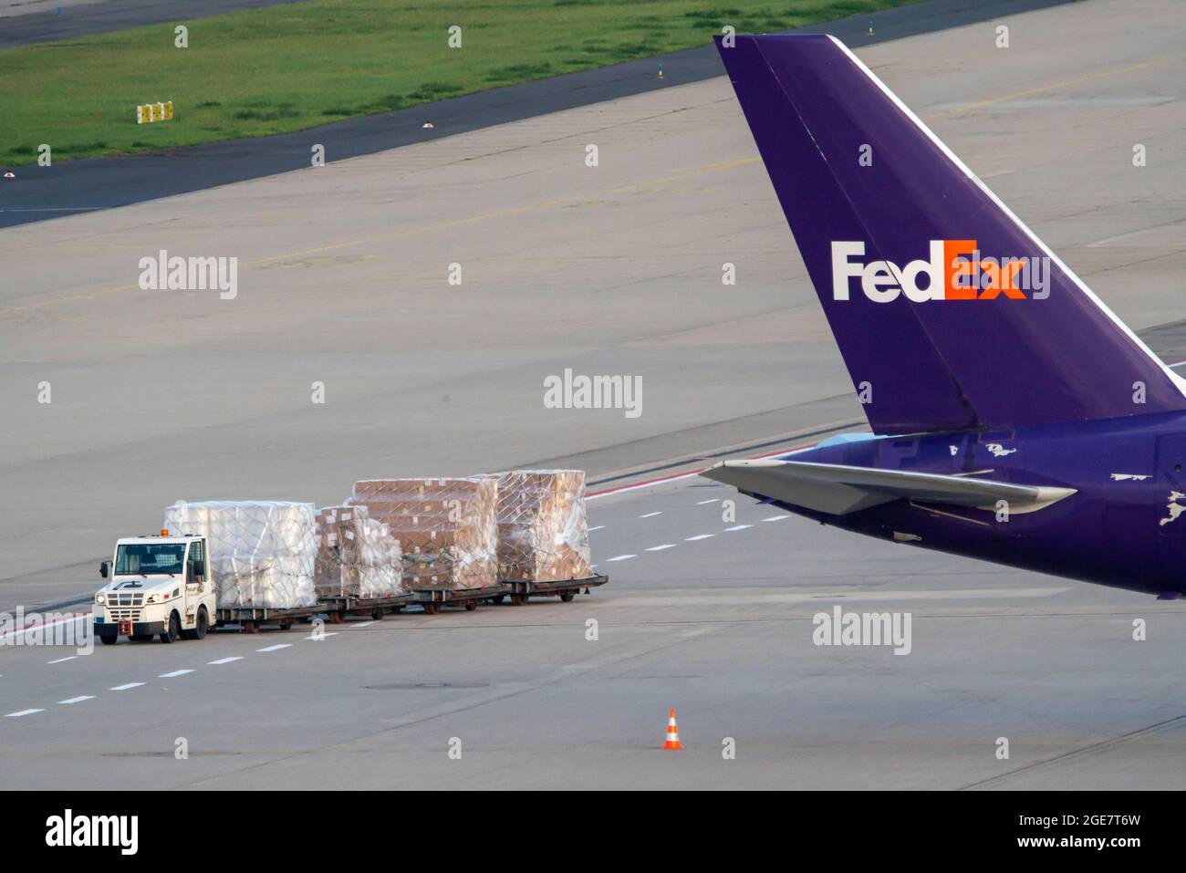 Cologne-Bonn Airport, CGN, air cargo, being taken away by a cargo plane ...