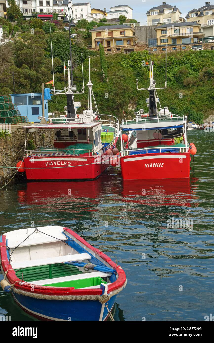 Port of Viavelez on the Asturian coast. Spain Stock Photo - Alamy
