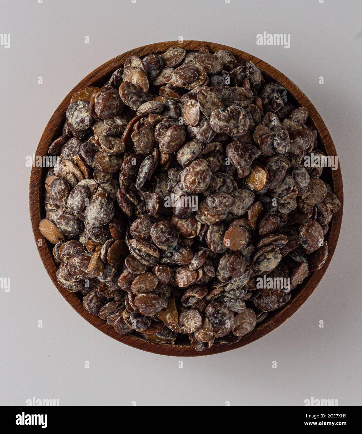 Fermented locust beans. Dawadawa Stock Photo - Alamy