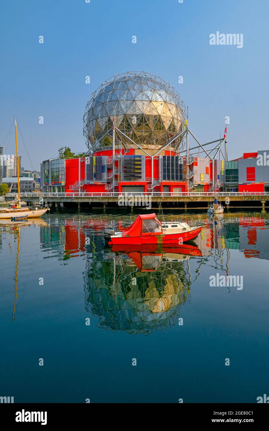 World dome hi-res stock photography and images - Alamy