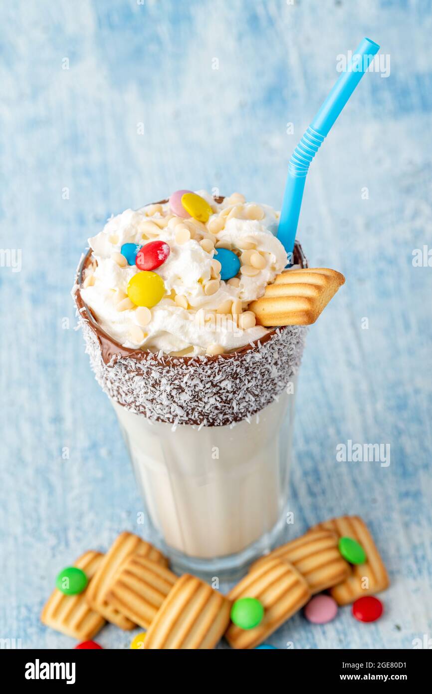 Sweet milkshakes ice cream hi-res stock photography and images - Alamy