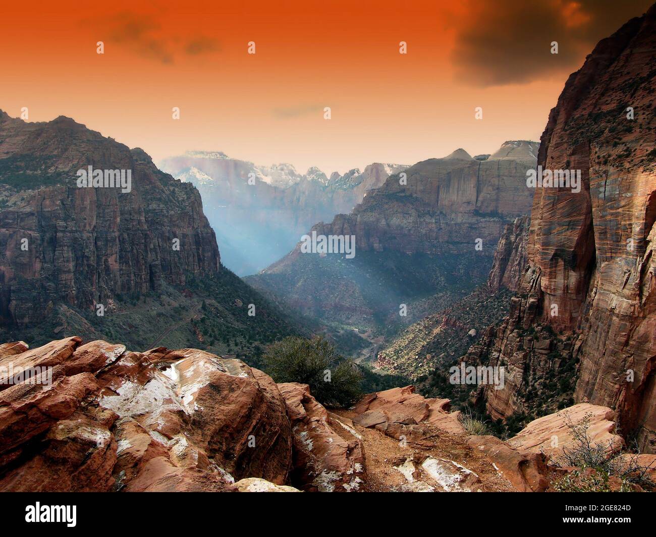 Mountain view and sunset hi-res stock photography and images - Alamy