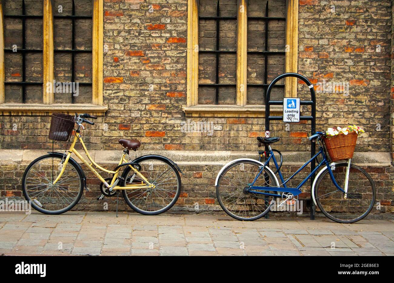 Retro bikes hi-res stock photography and images - Alamy