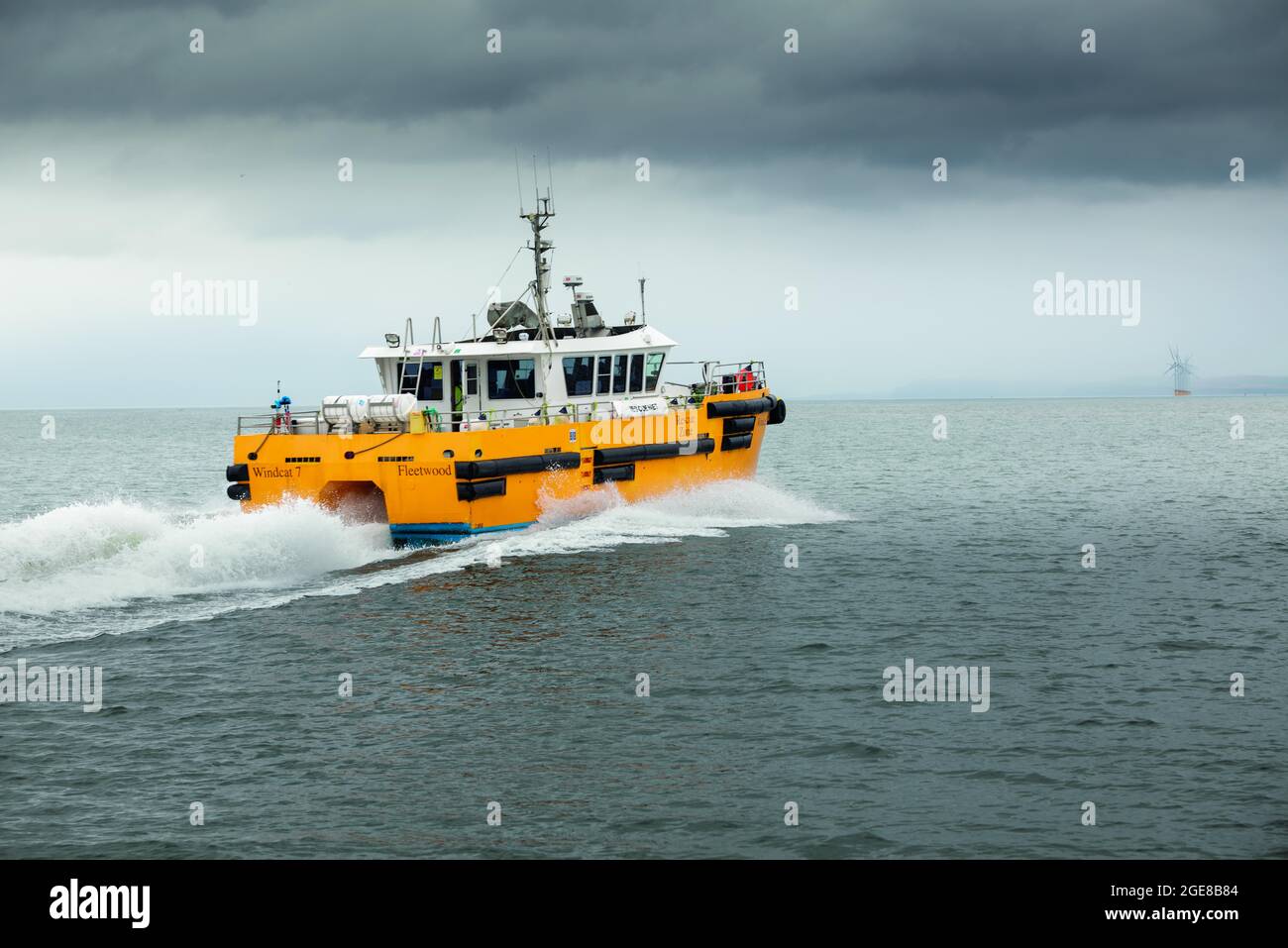 Offshore workboats hi-res stock photography and images - Alamy