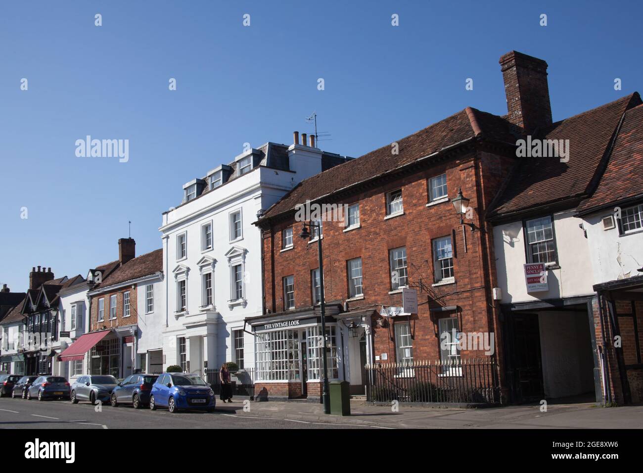 Henley shops uk hi-res stock photography and images - Alamy
