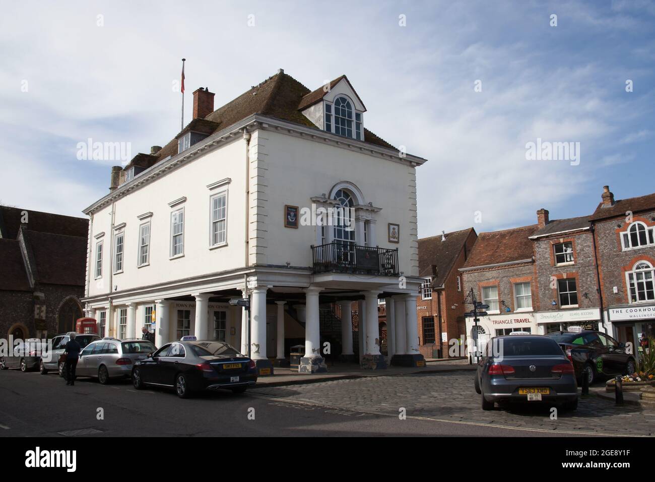 Wallingford town centre with the Town Hall and taxi rank, in ...