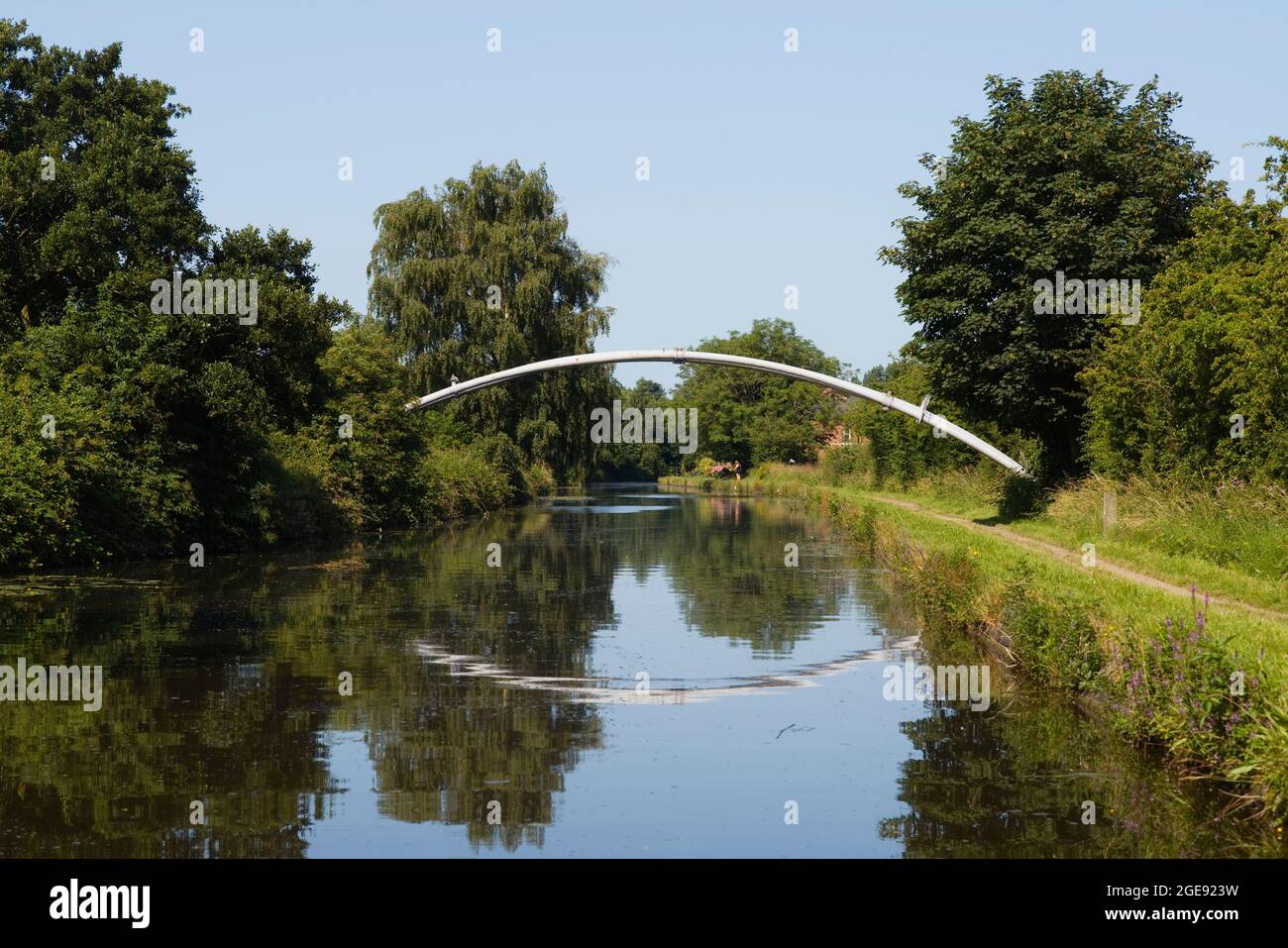 Pipe bridge hi-res stock photography and images - Alamy