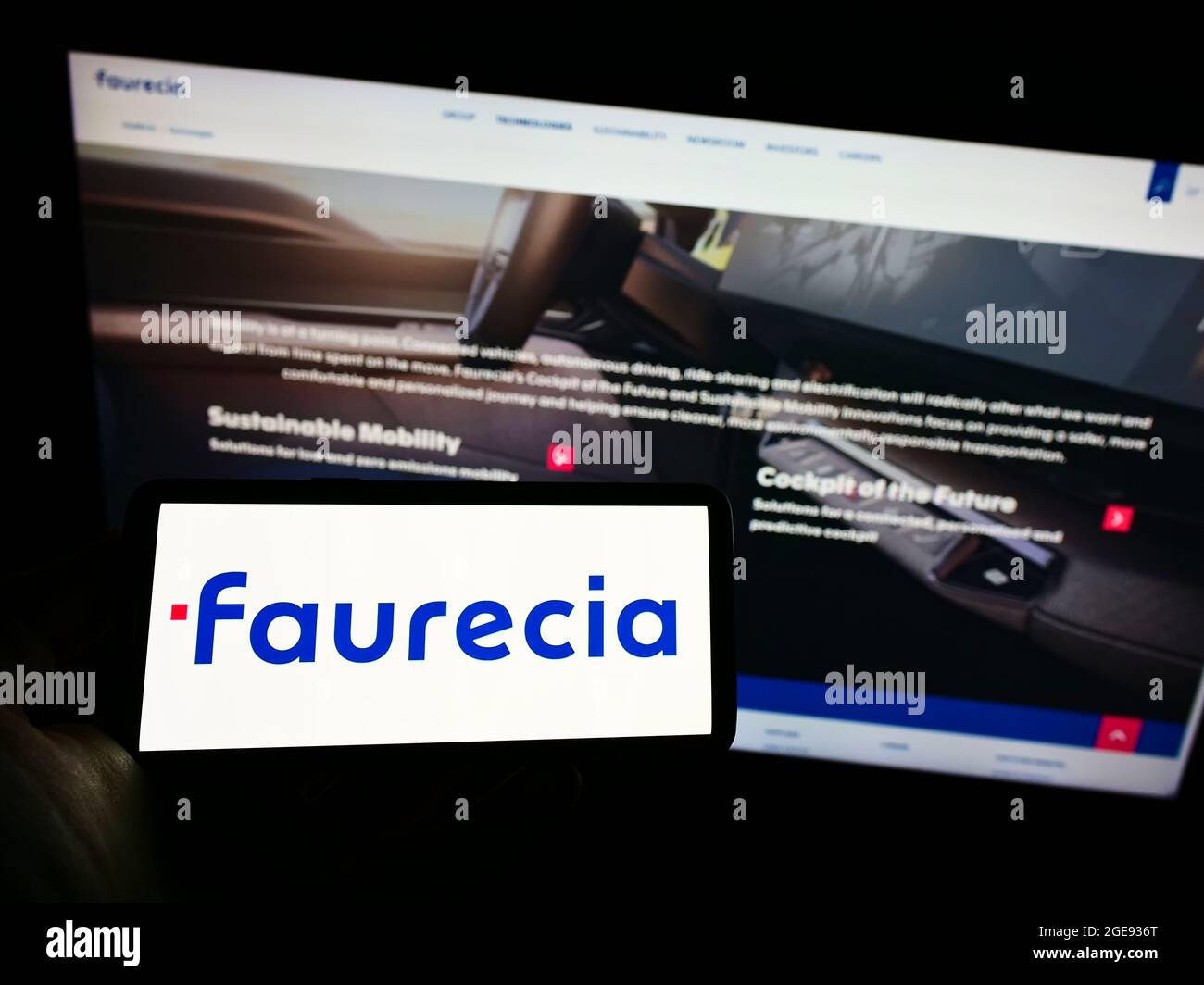 Logo faurecia hi-res stock photography and images - Alamy