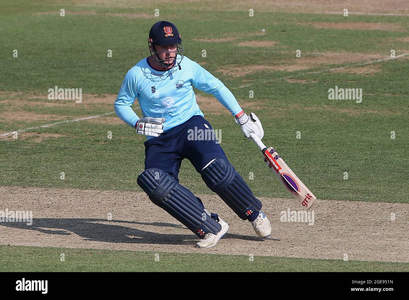 Simon Harmer in batting action for Essex during Hampshire Hawks vs ...