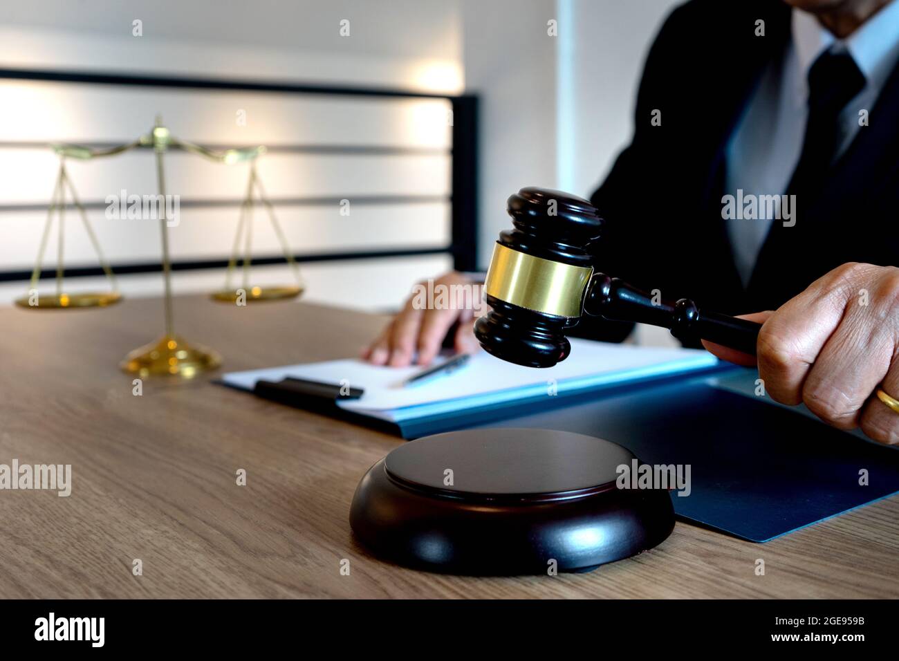 Hammered gavel hi-res stock photography and images - Alamy