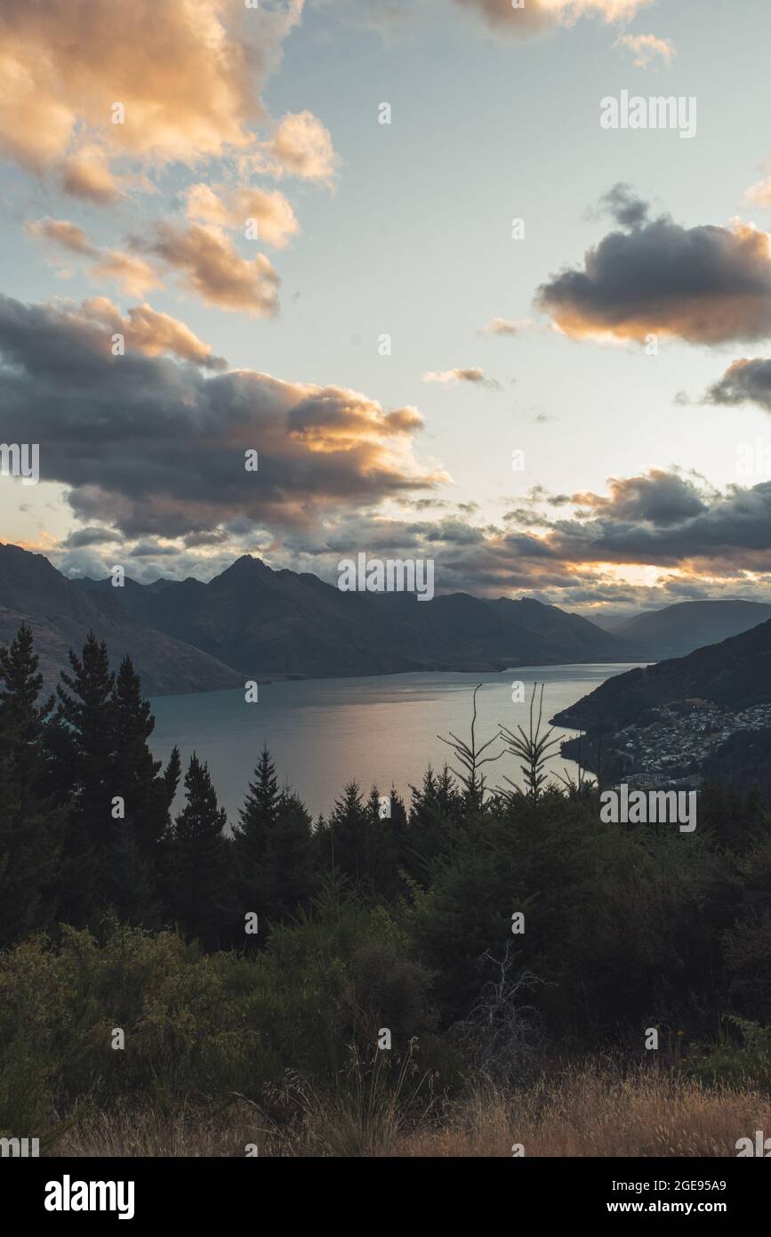 Queenstown queenstown hi-res stock photography and images - Alamy