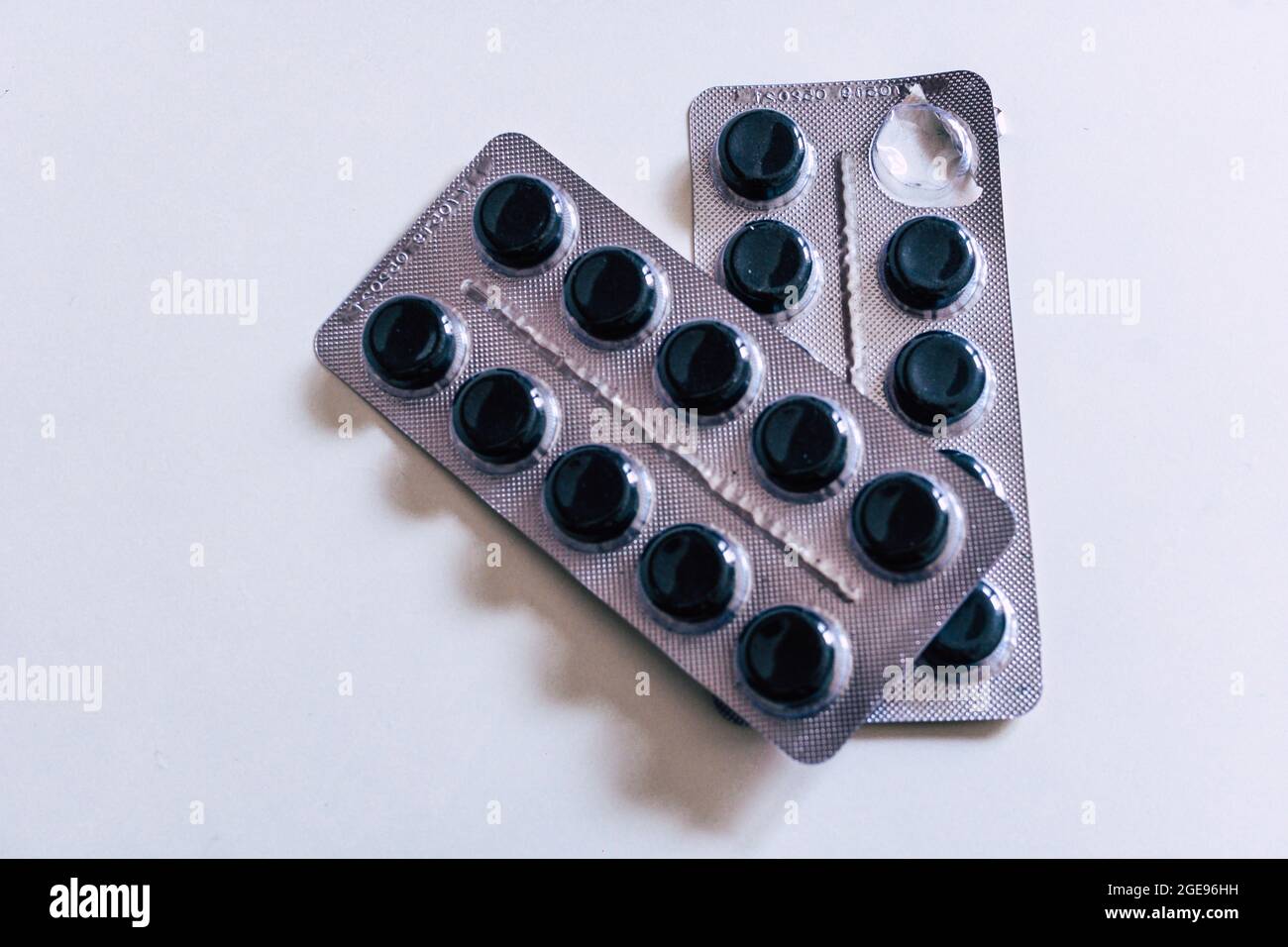 Silver pill case hi-res stock photography and images - Alamy