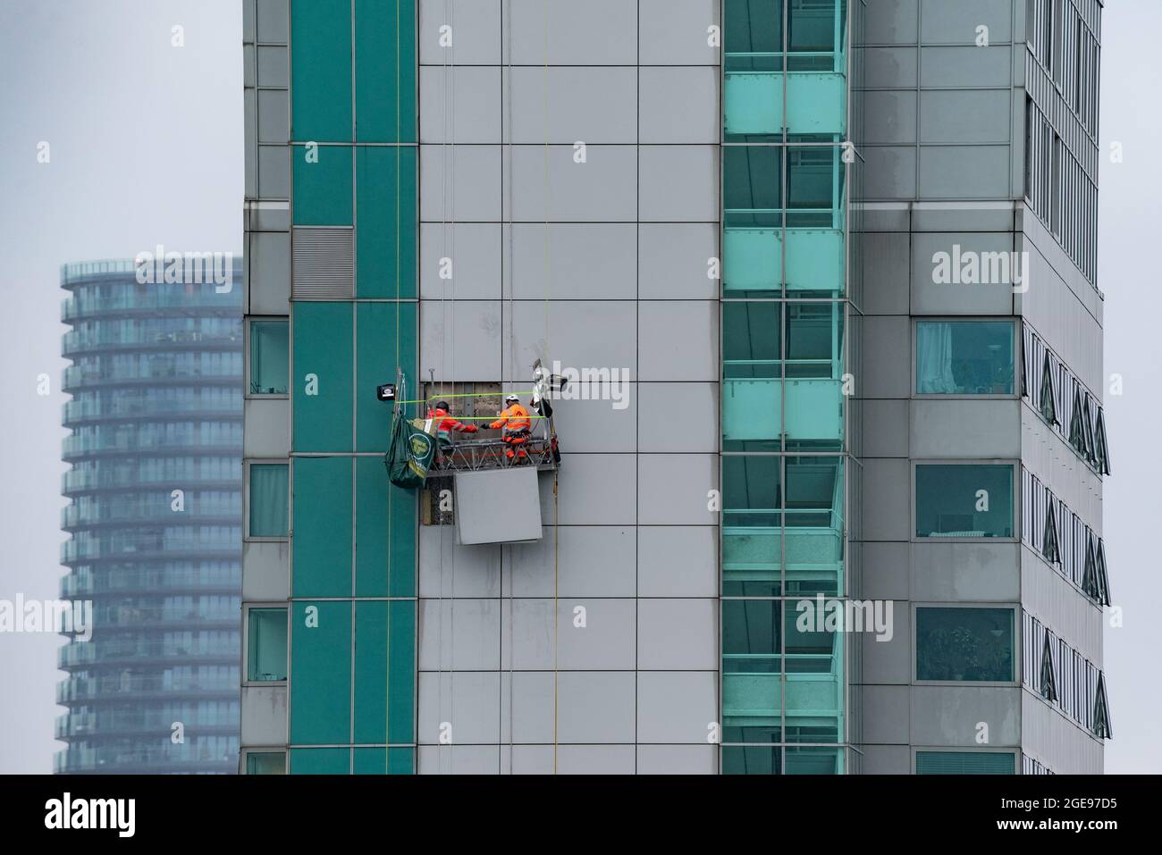 Cladding inspection london hi-res stock photography and images - Alamy