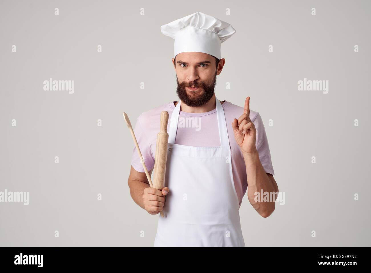 Male chef aprons gourmet hi-res stock photography and images - Alamy