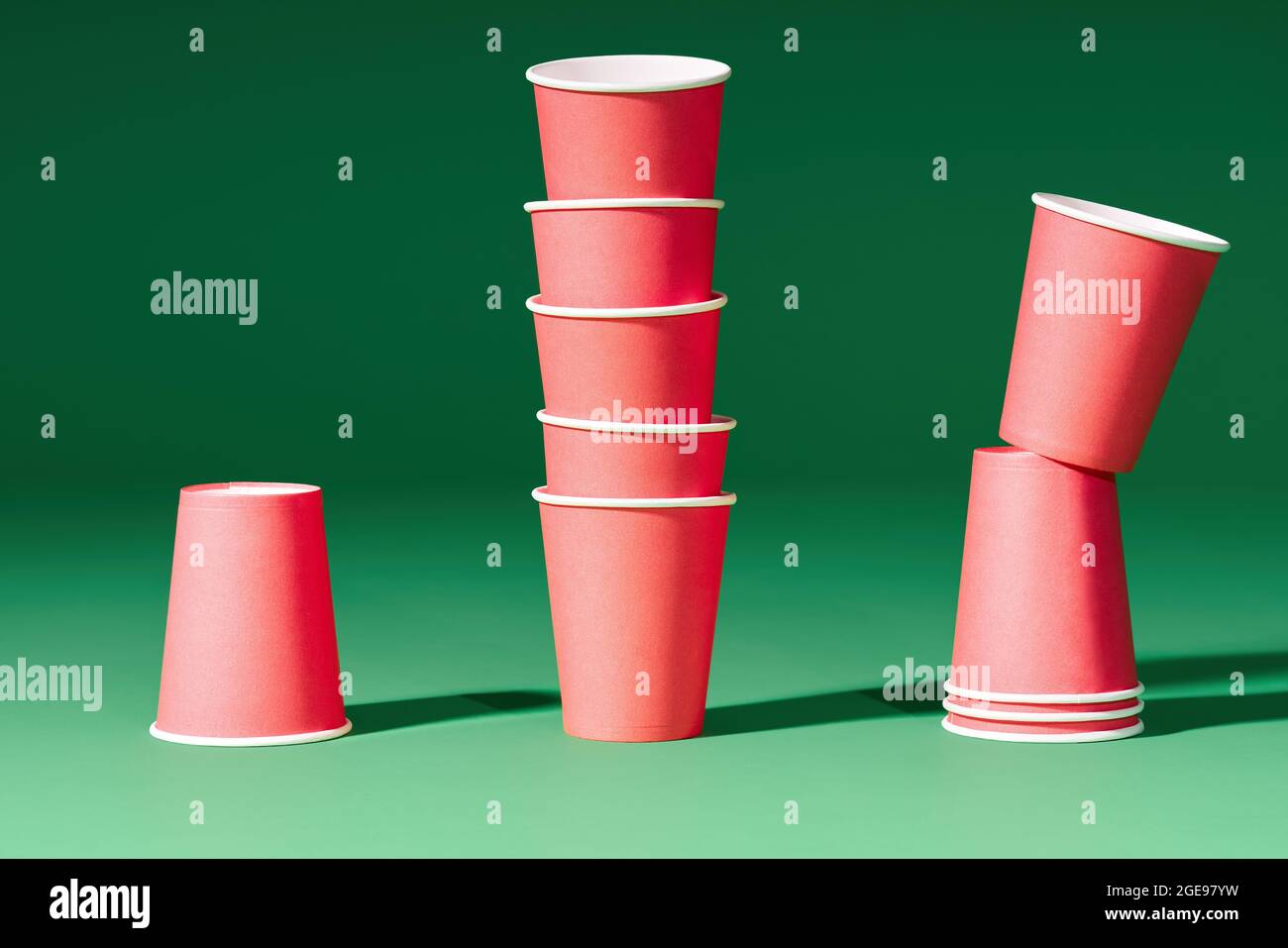 Pile of paper cups waste hi-res stock photography and images - Alamy