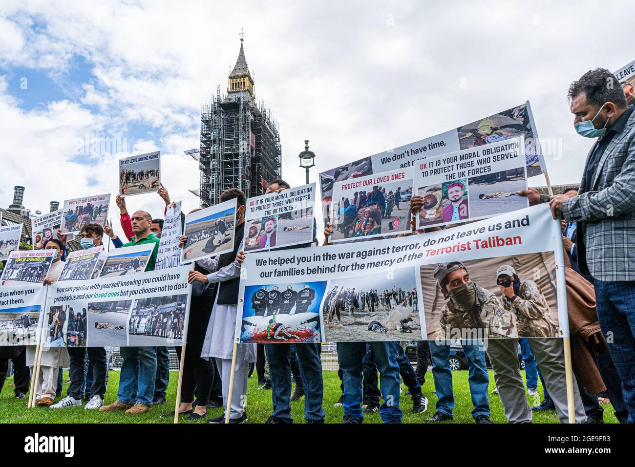 Afghan interpreters uk hi-res stock photography and images - Alamy