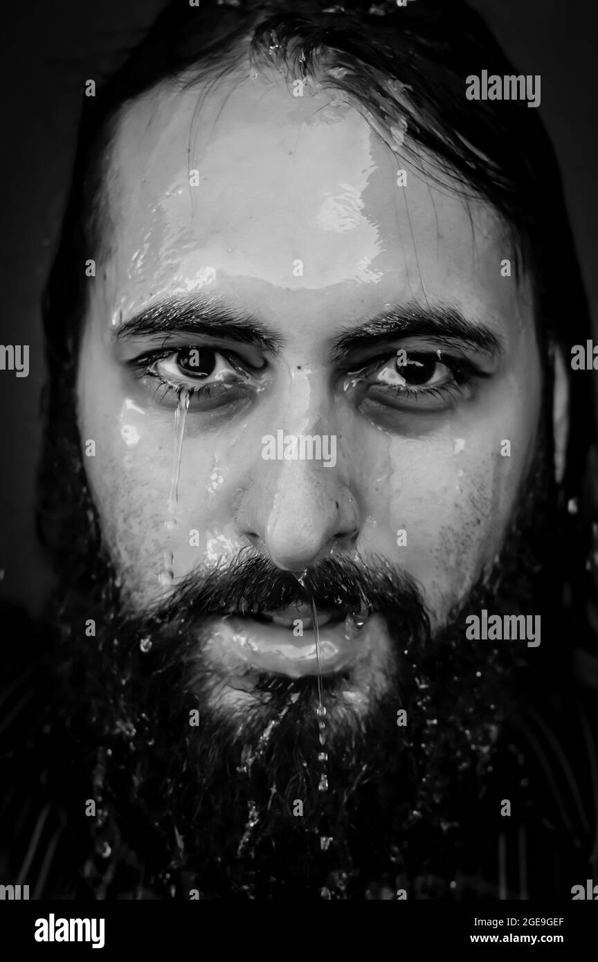 Man face close up drowning hi-res stock photography and images - Alamy