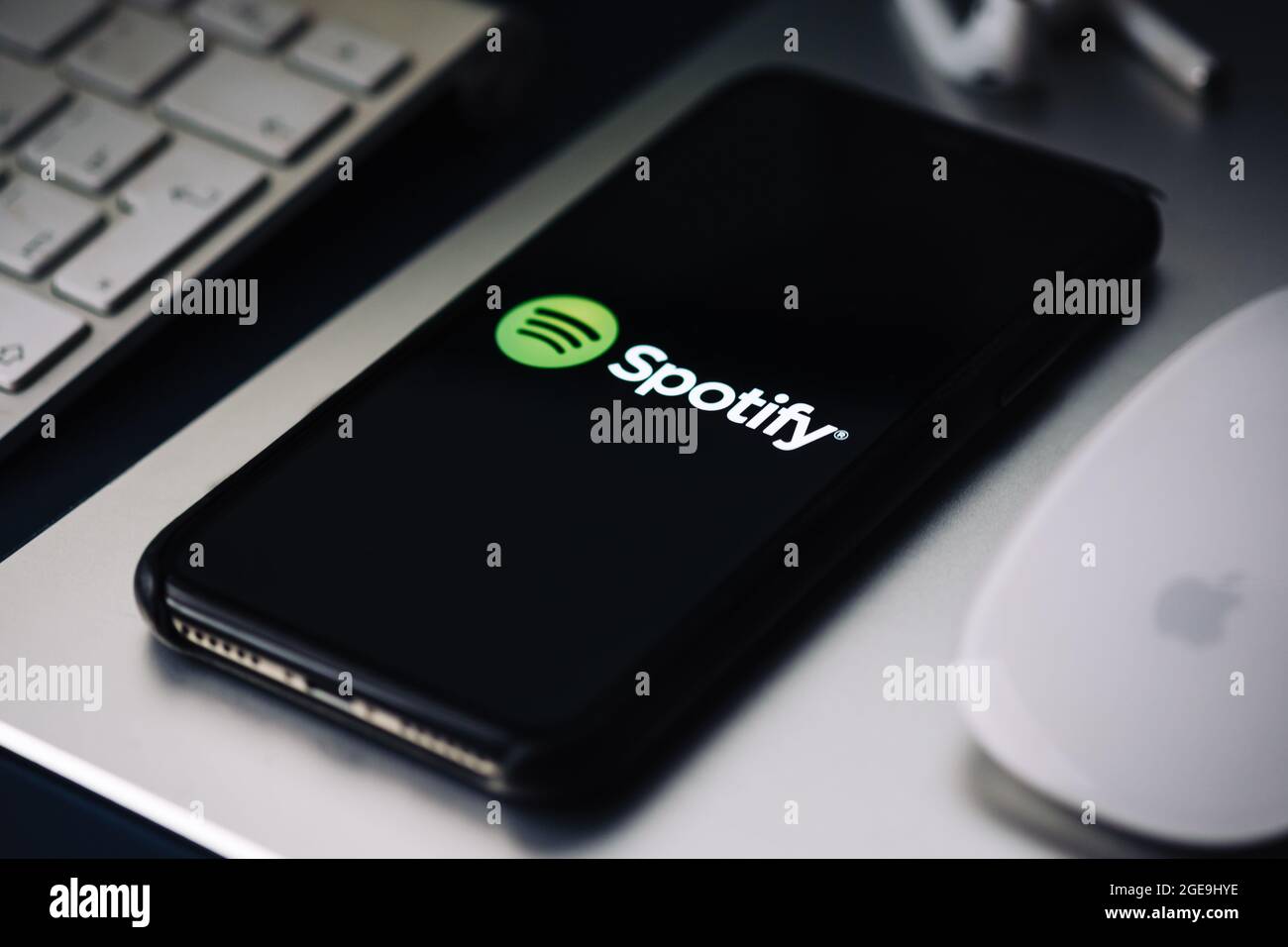 Spotify logo on the smartphone screen Stock Photo - Alamy
