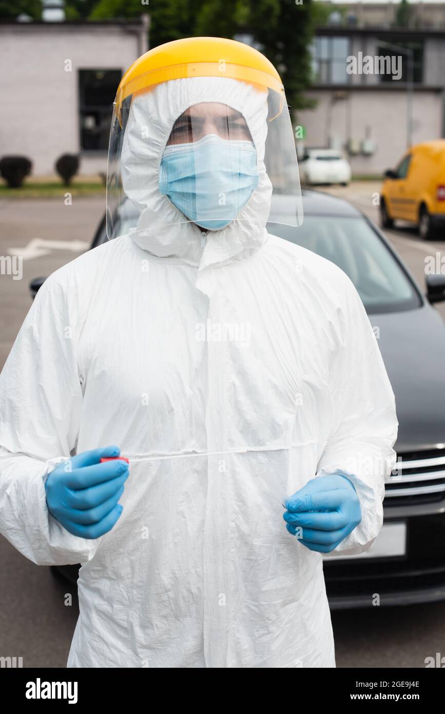 Pcr test in vehicles hi-res stock photography and images - Alamy