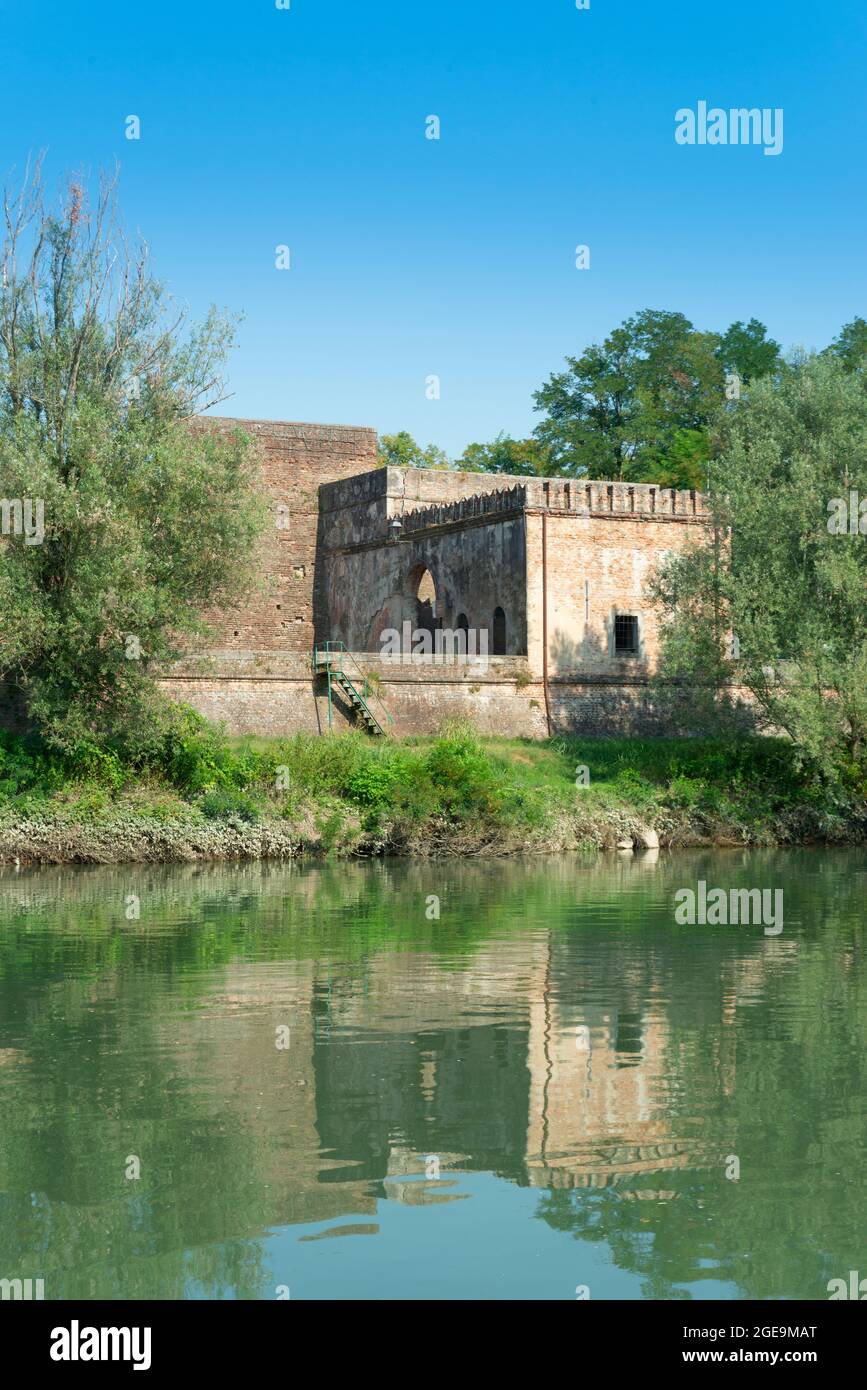 Historic image fortified gate hi-res stock photography and images - Alamy