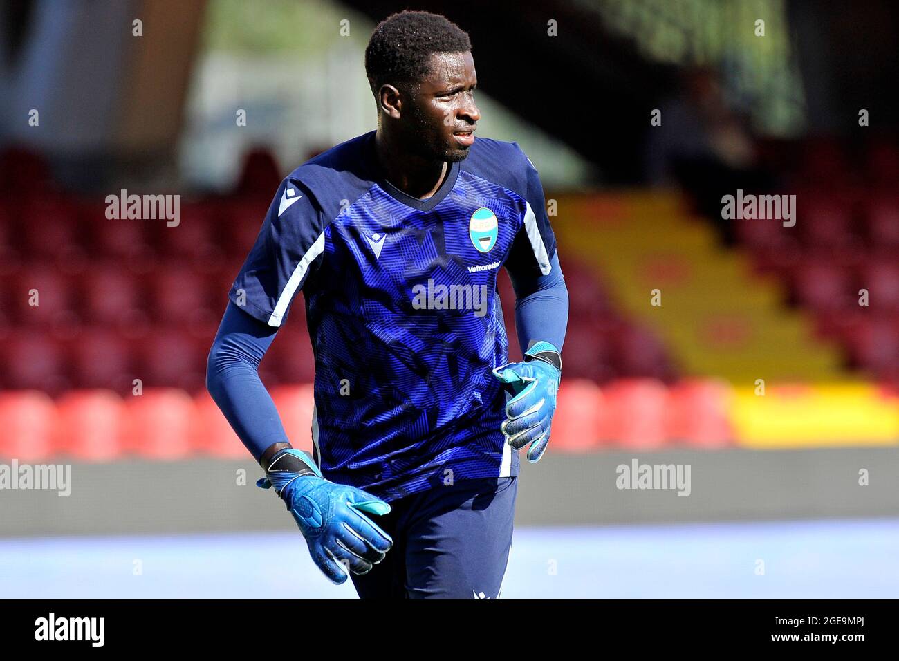 Serio rta hi-res stock photography and images - Alamy