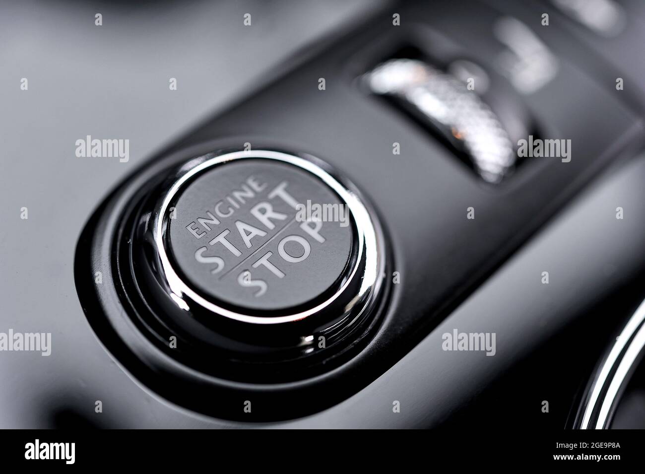 Engine start stop hi-res stock photography and images - Alamy