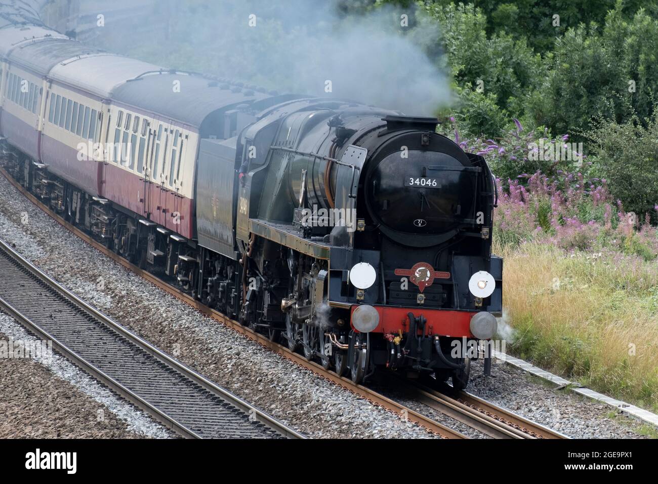 Steam locomotive 34046 Braunton passing through Kilnhurst, South ...