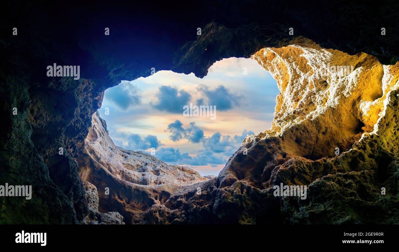 Heart shaped cave opening hi-res stock photography and images - Alamy