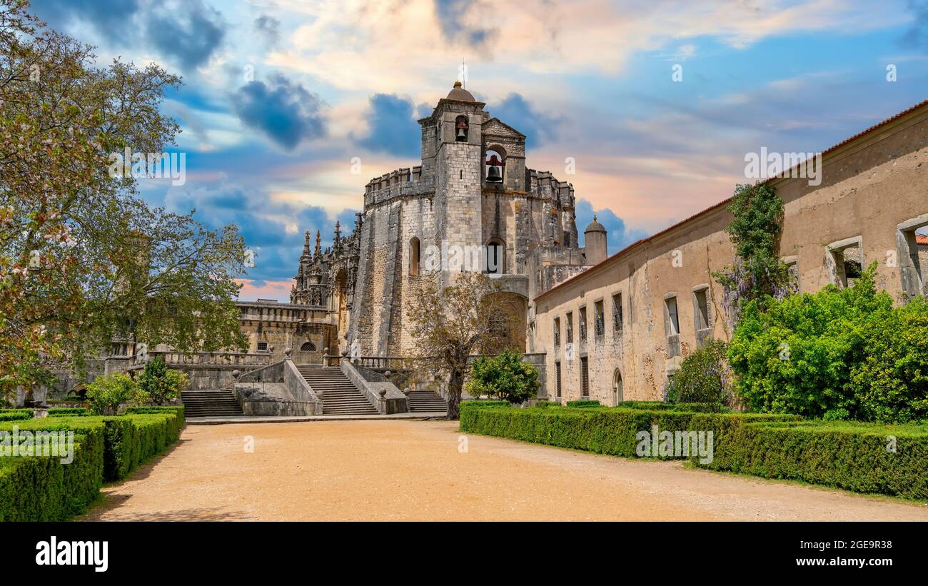 Order of the knights of the temple hi-res stock photography and images ...
