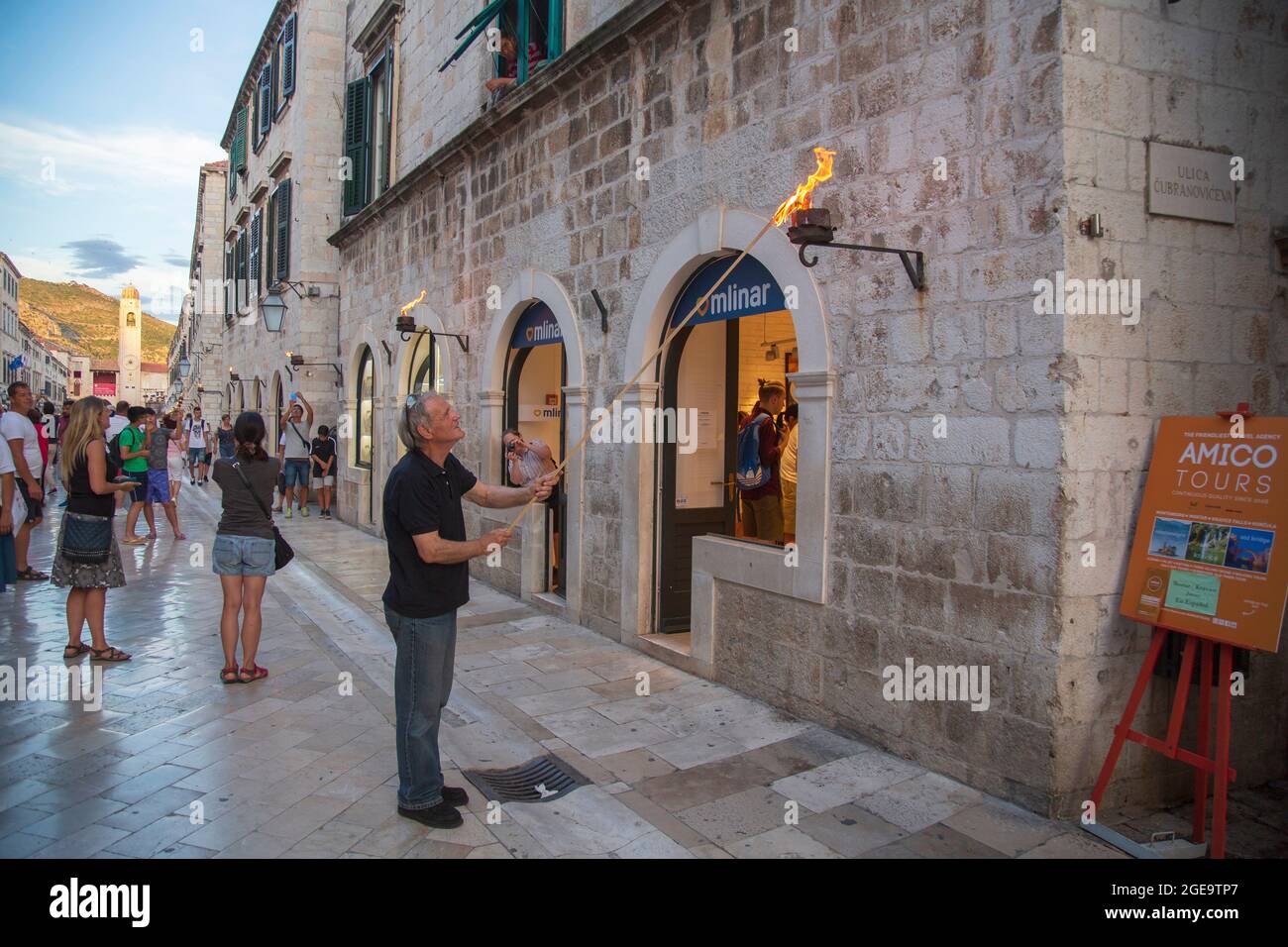Medieval torch light hi-res stock photography and images - Alamy