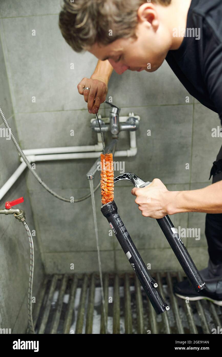 Clean bicycle hi-res stock photography and images - Alamy