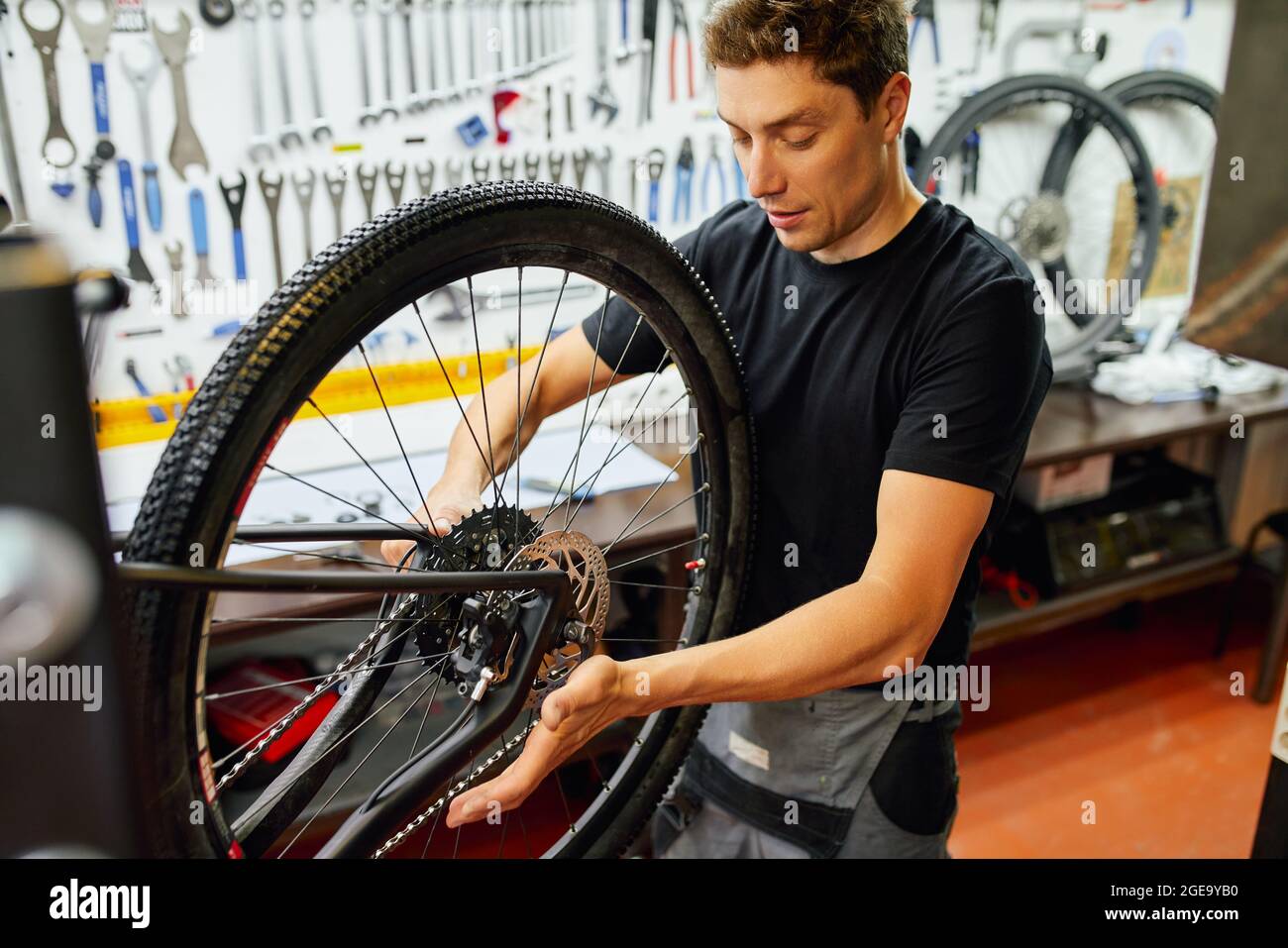 Bike maintenance facility hi-res stock photography and images - Alamy
