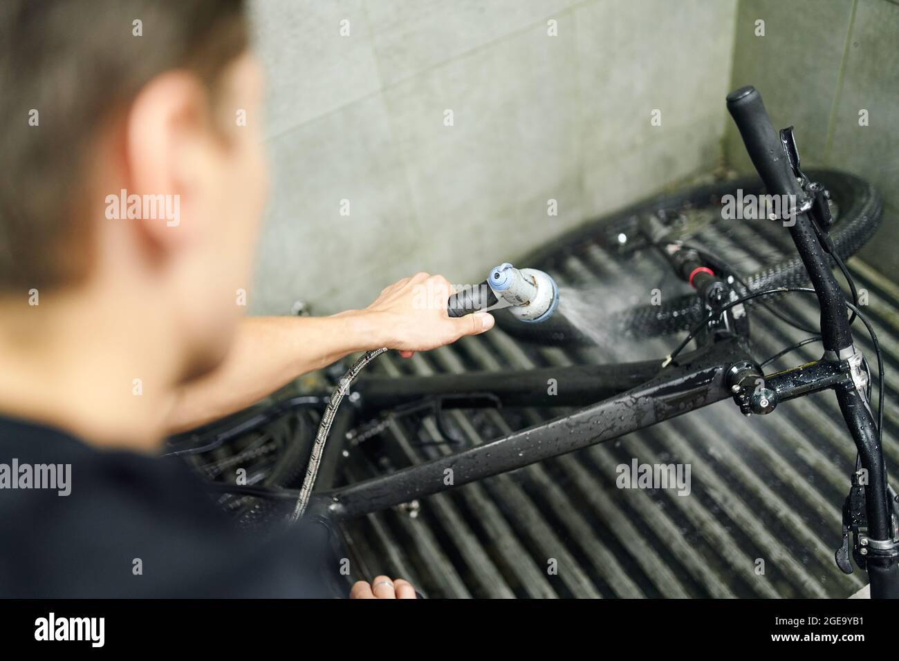 Washing the bike hi-res stock photography and images - Alamy