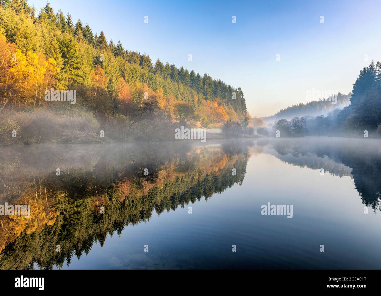 Frost lake hi-res stock photography and images - Alamy